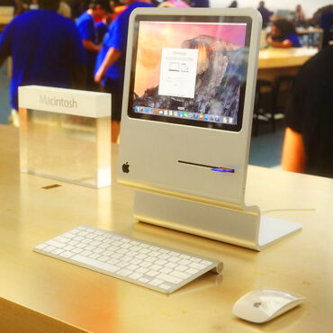 Apple's New 32" Pro Display XDR Offers Retina 6K Resolution, Will Cost ...