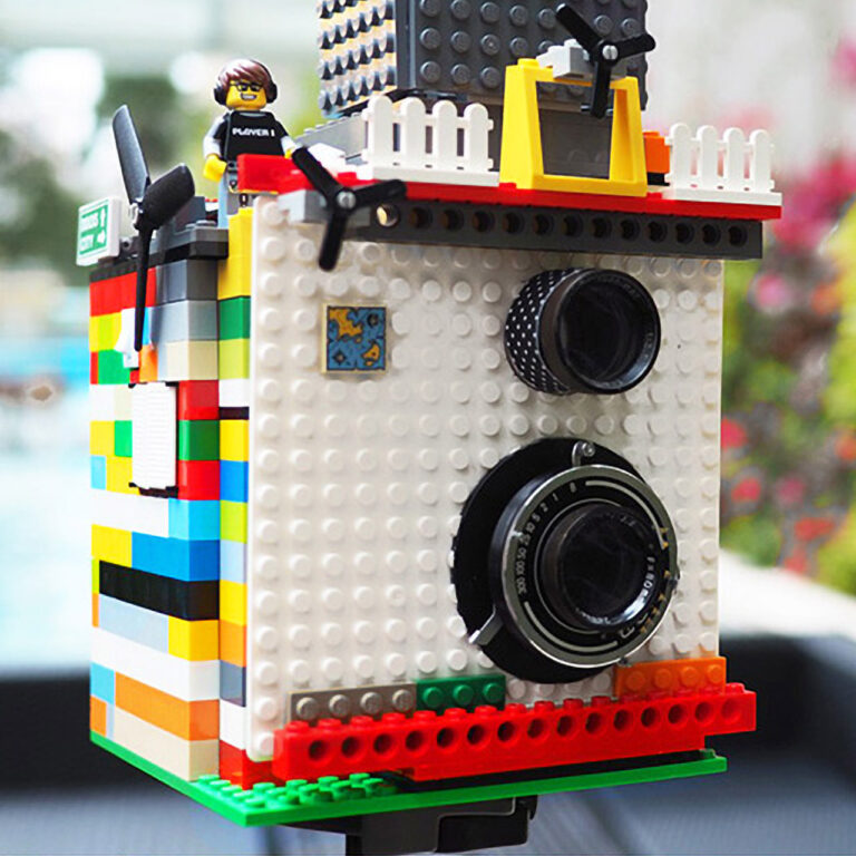 Photographer Uses LEGO to Build a Functional 4×5 Large Format Camera ...