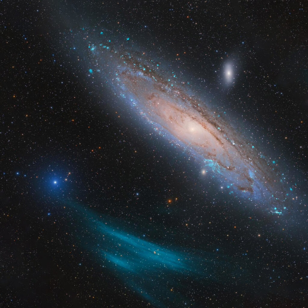 Hubble Took Over 10-Years to Shoot This Massive 2.5 Billion Pixel Image ...