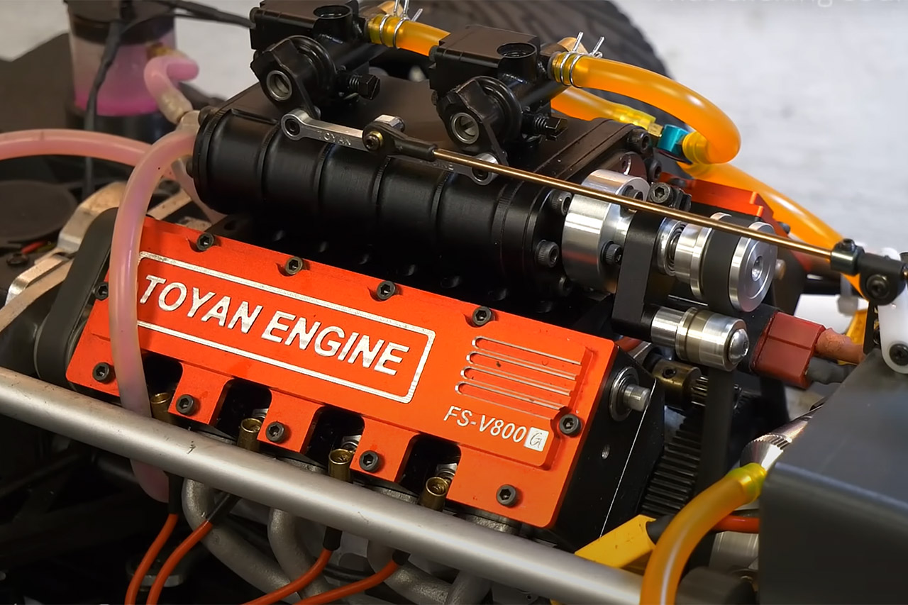 Small Remote-Controlled Car is Powered by a Functional V8 Engine ...