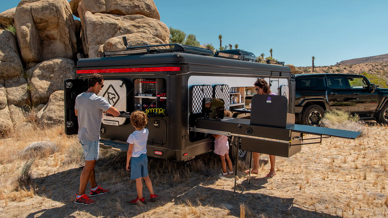 Exodus Capax Combines Luxury and Technology Into a Sleek Pop-Up Camper ...