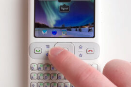 Rare Look at a Google Android Smartphone Prototype from 2007 - TechEBlog