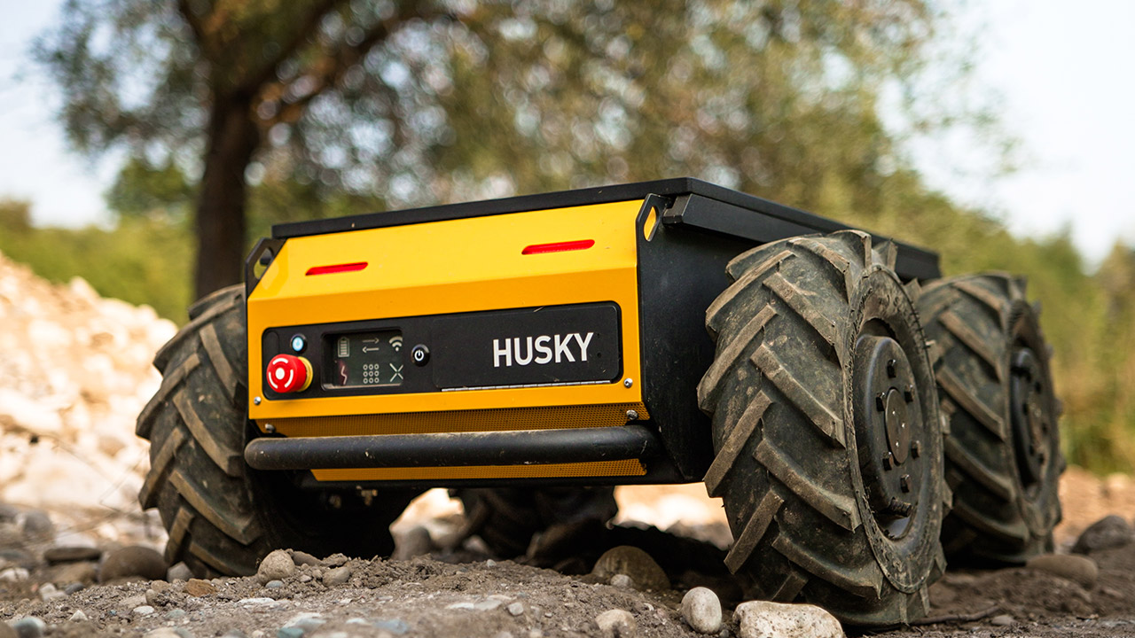 Clearpath Robotics' Husky A300 Robot Goes Anywhere, Can Transport Up to 220-Pounds - TechEBlog