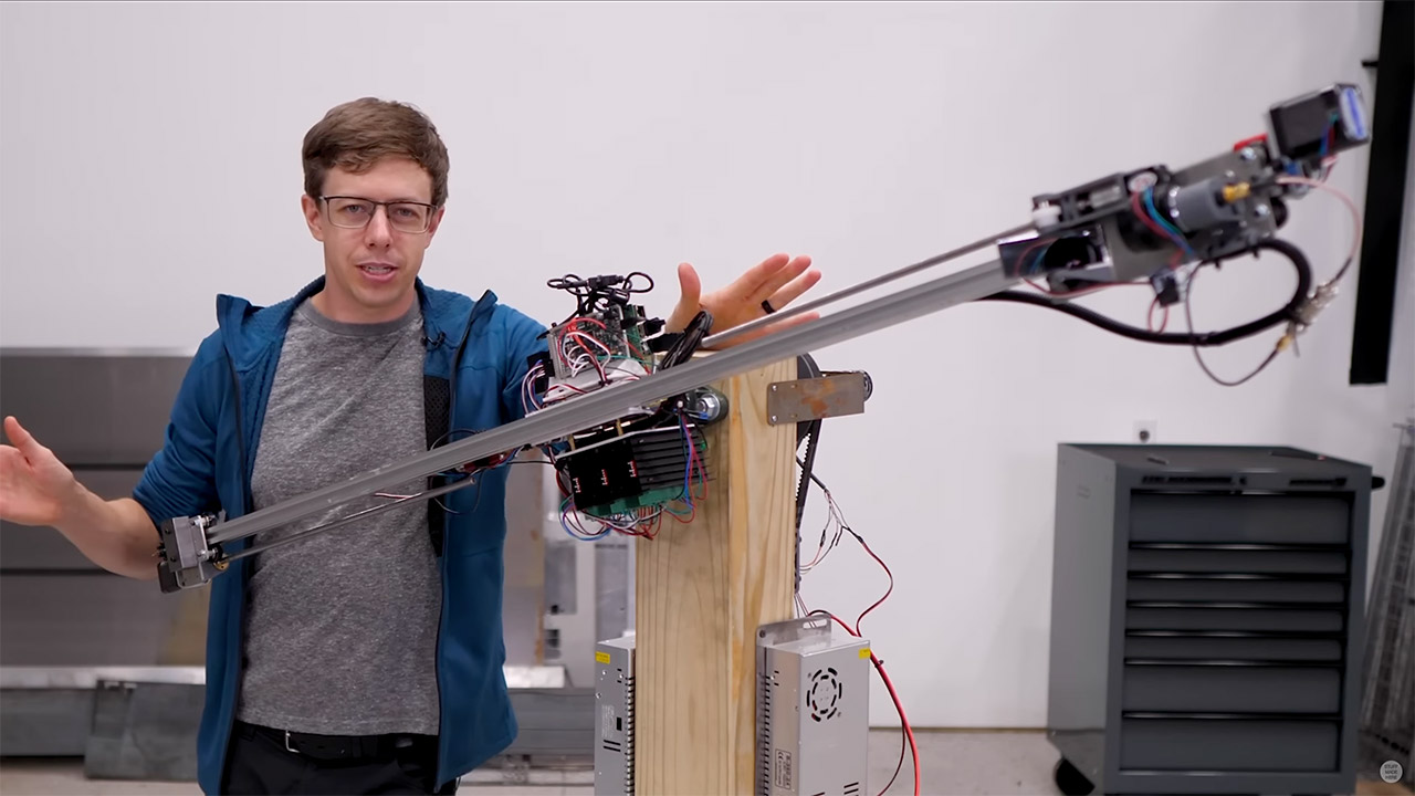 Inventor Builds Innovative Reverse Camera That Can See Around Things ...