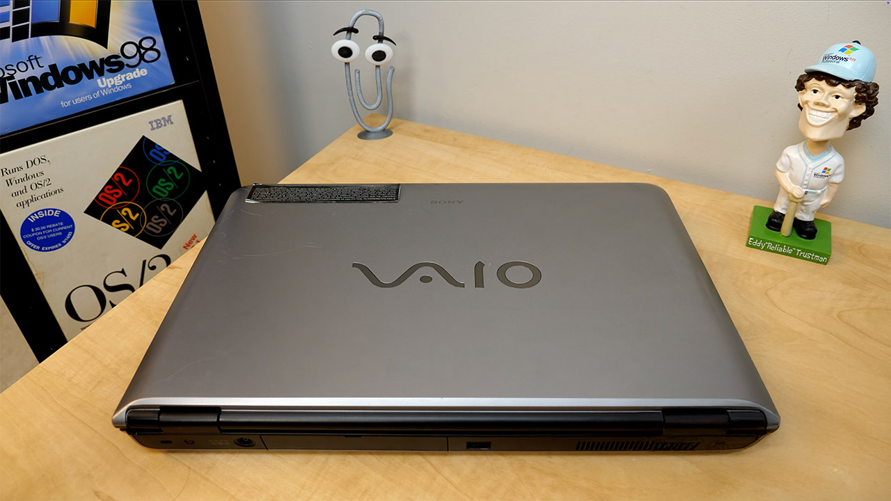 Fascinating Look Back at the 17" Sony VAIO AGN-A190 Laptop, an 8.8 ...