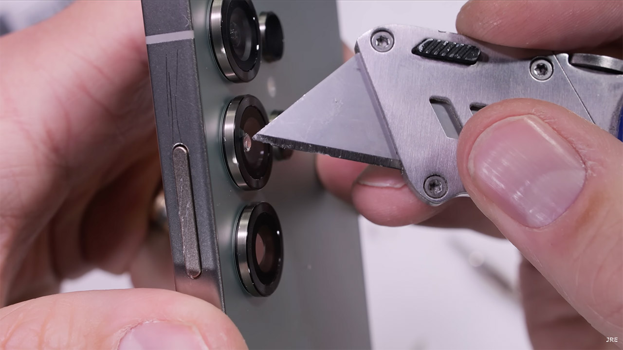 Samsung Galaxy S25 Ultra Durability Test Reveals Purely Aesthetic ...