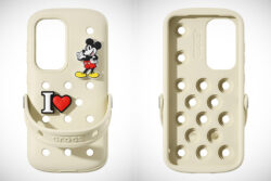 Hands-On with the Samsung Galaxy S25 Crocs Case - TechEBlog