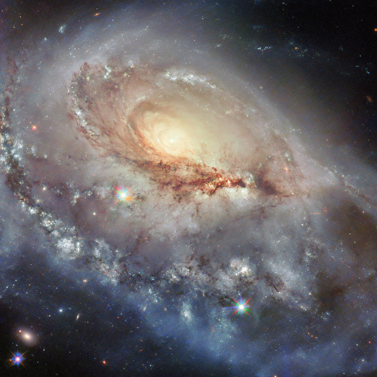 Hubble Captures Impressive Image of Skewed Spiral Galaxy NGC 1961 Located 191 Million Light ...