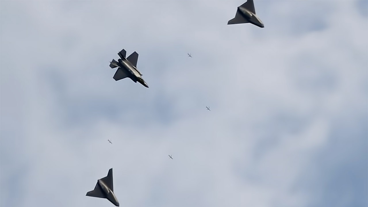 Lockheed's Shadowy Skunk Works Pulls Back the Curtain on Vectis Drone ...